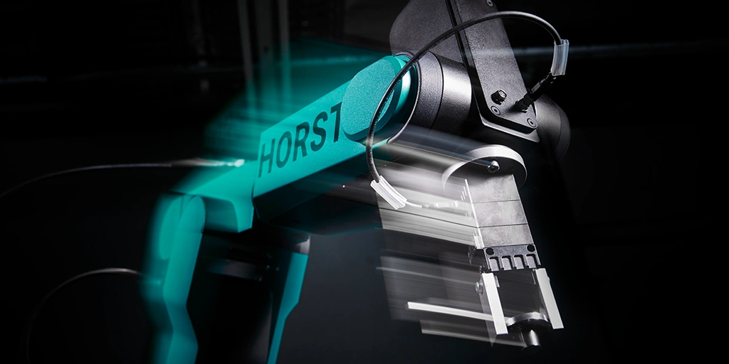 Quality inspection in manufacturing: Checking parts with robot HORST